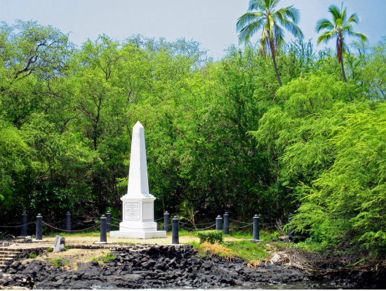 Guided Kayak & Snorkel Tour at Kealakekua Bay & Captain Cook Monument ...