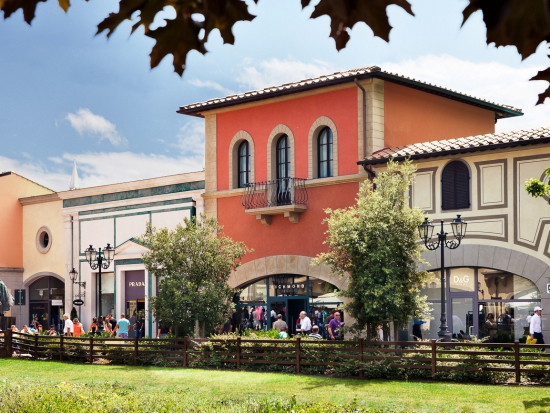 Florence Italy Designer Outlet | Paul Smith